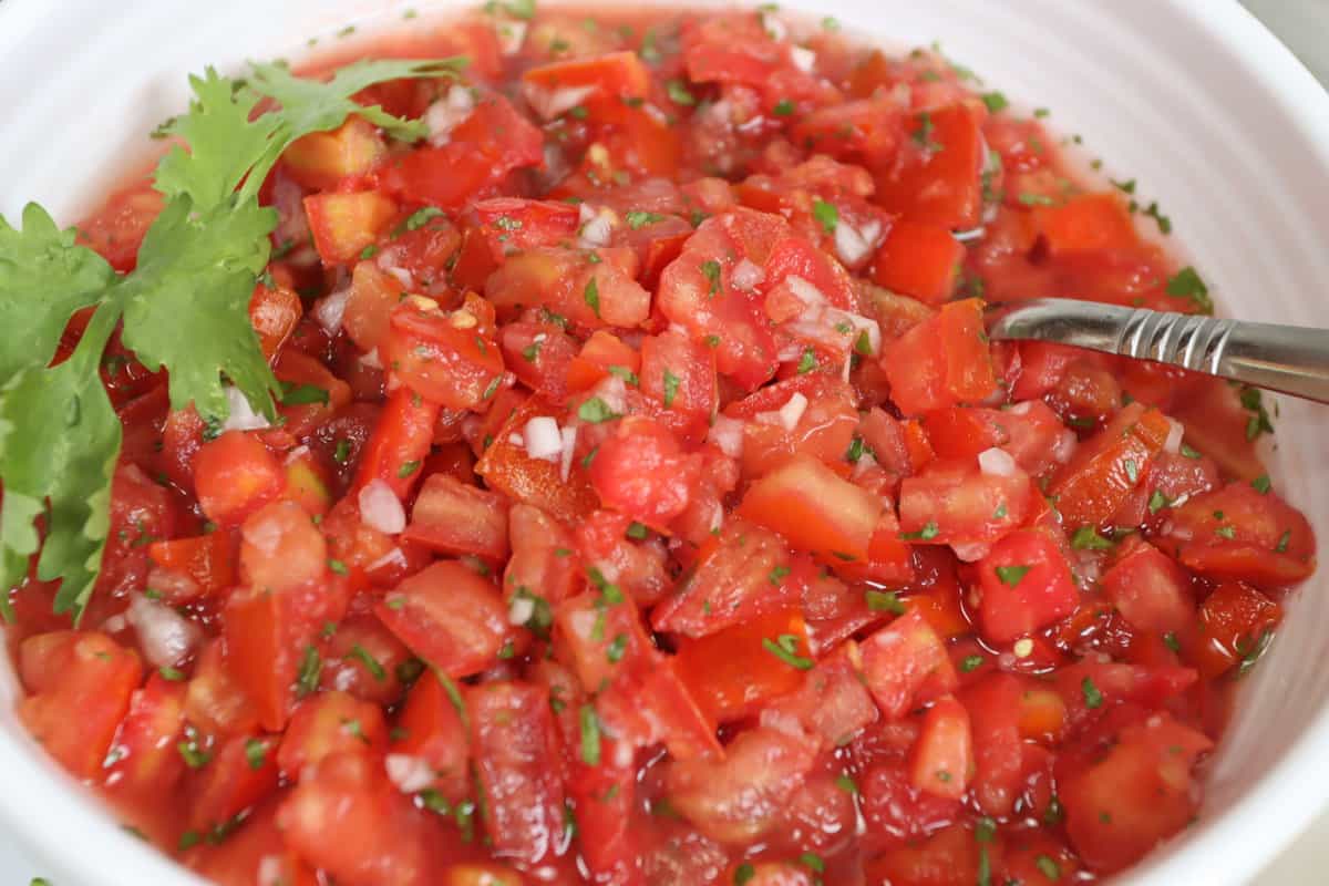 The Best Salsa You'll Ever Make - Eat the Bite