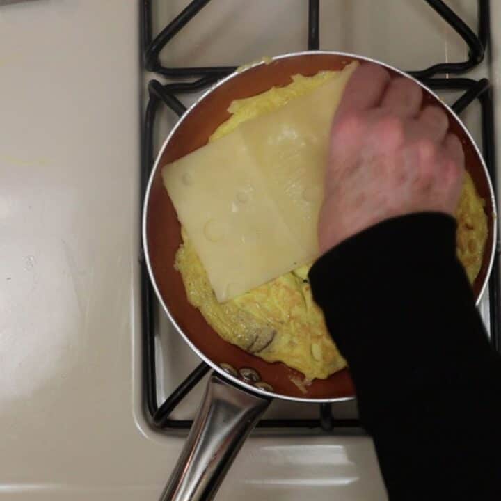 How to Flip an Omelet (it's all in the wrist) - Eat the Bite